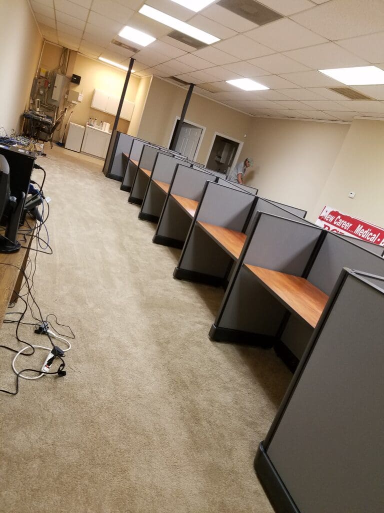 6 Person Monolithic Telemarketing Cubicles (4' X 2' Each) - Smart Buy ...